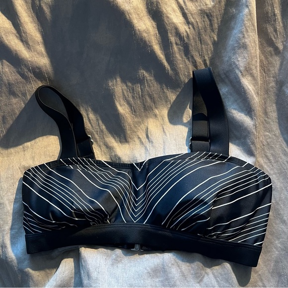 Athleta | Swim | Athleta Swimsuit Bikini Top Active Beach Summer ...